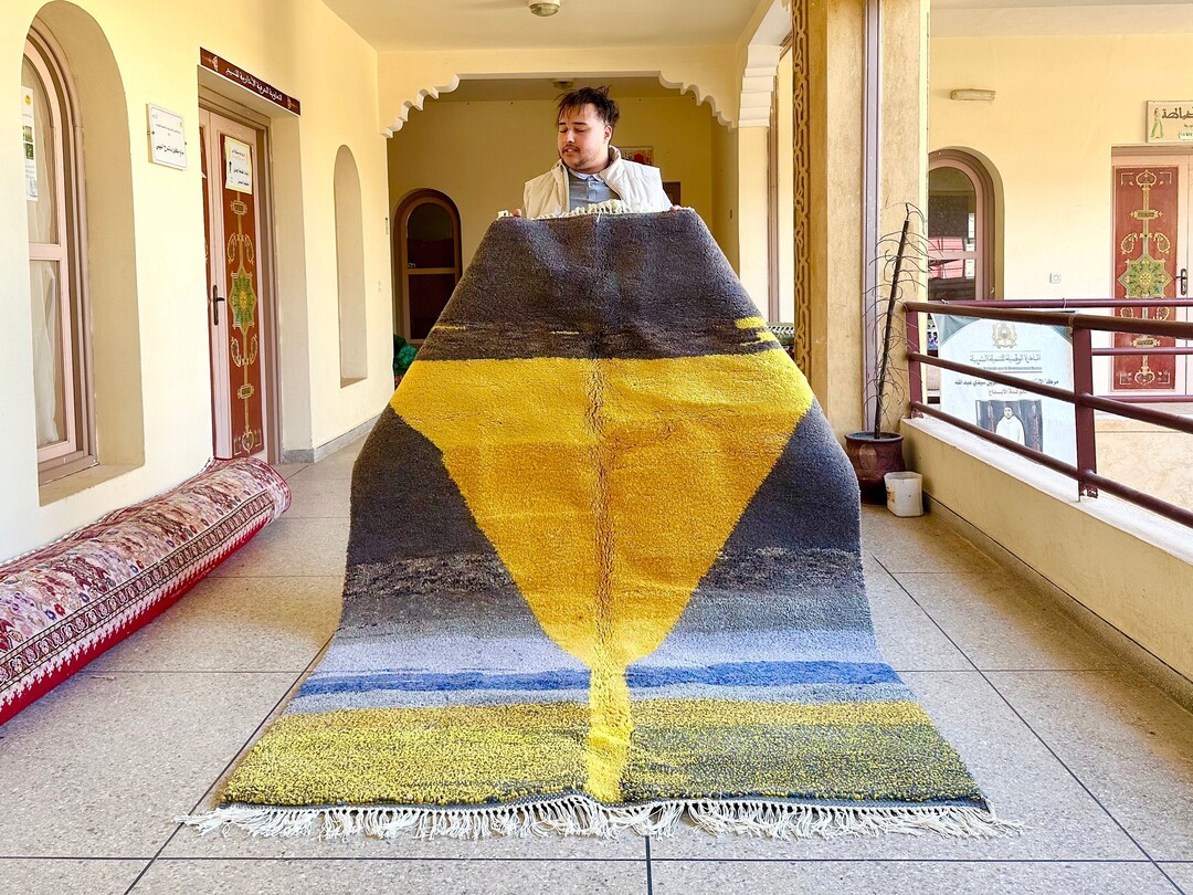 AMAZING MINIMALISTIC RUG, Best 7x5 Moroccan Yellow Rug for Your Living ...