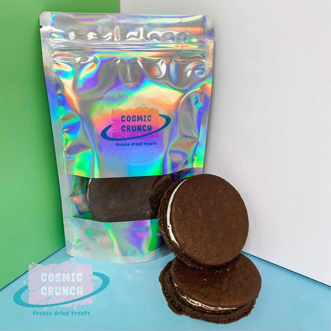 Freeze Dried Marshmallow & Chocolate Biscuit Cosmic Crunch Astronaut ...