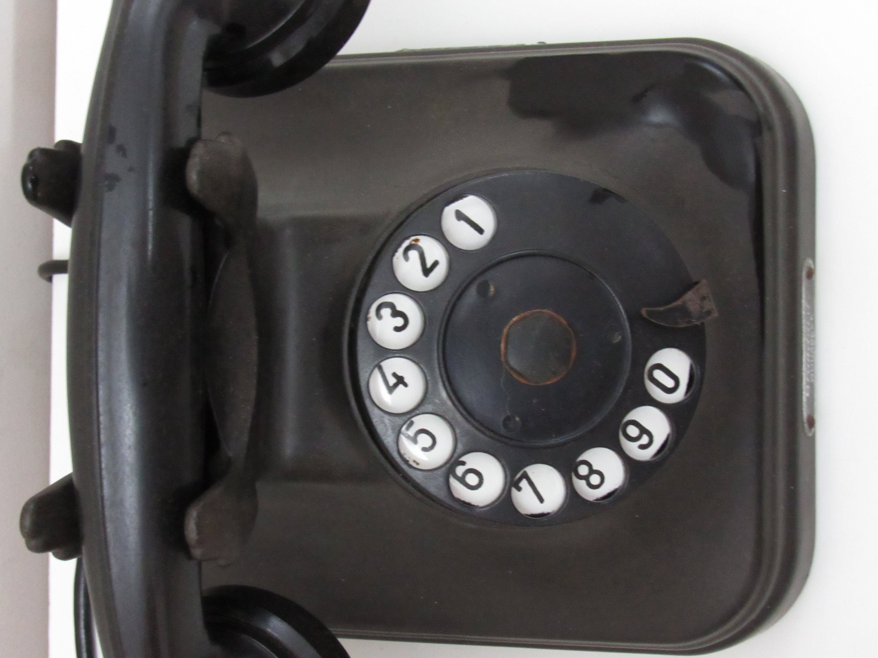 Vintage Telefon mit Wählscheibe, Retro Telefon mit Wählscheibe, altes ...