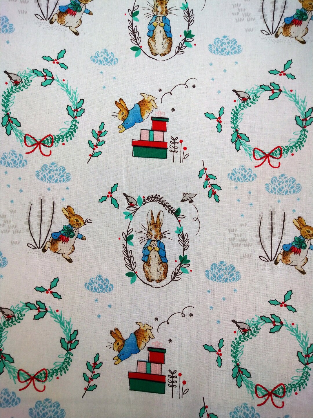 PETER RABBIT Christmas Wreath Beatrix Potter Fabric 100% - Etsy