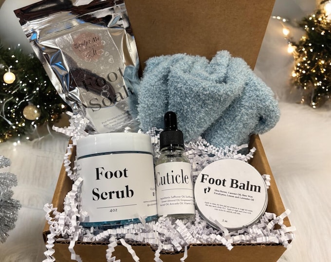 Footloose & Fancy Free Herbal Foot Care Kit |with Foot Soak, Scrub ...