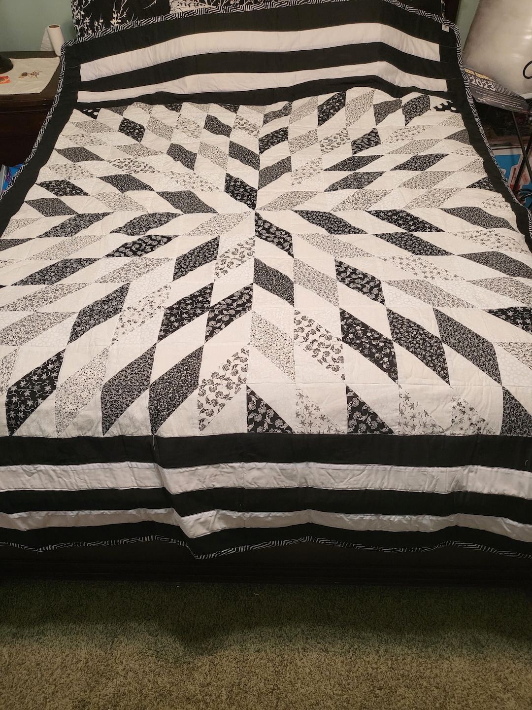 Star Burst Quilt - Etsy