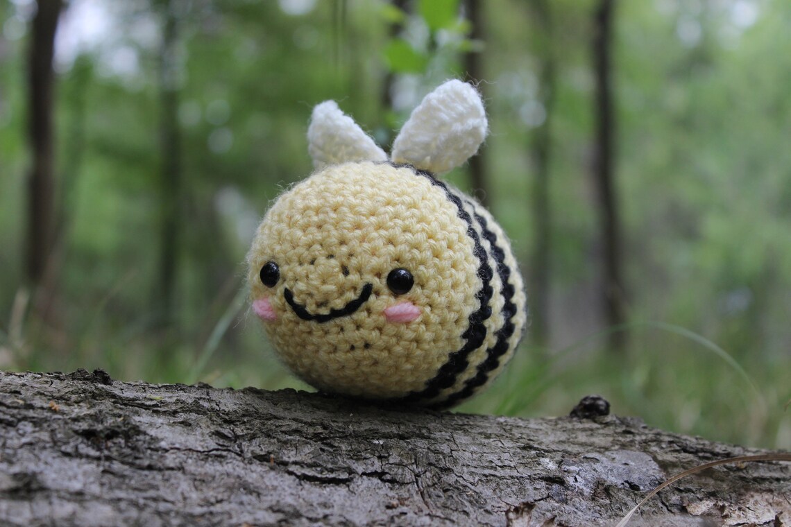 Crochet Genderfluid Pride Bee Plush Amigurumi LGBT Trans Queer | Etsy