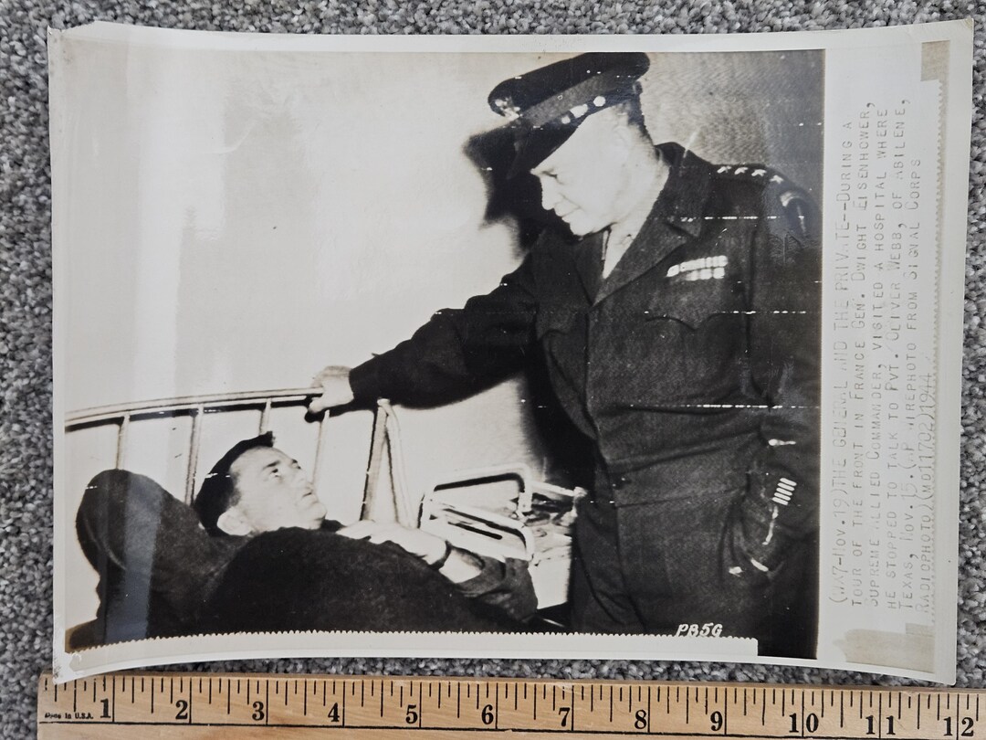 Vintage Official WW2 Wire Photo/press Photo Ike Visits Hospital in ...