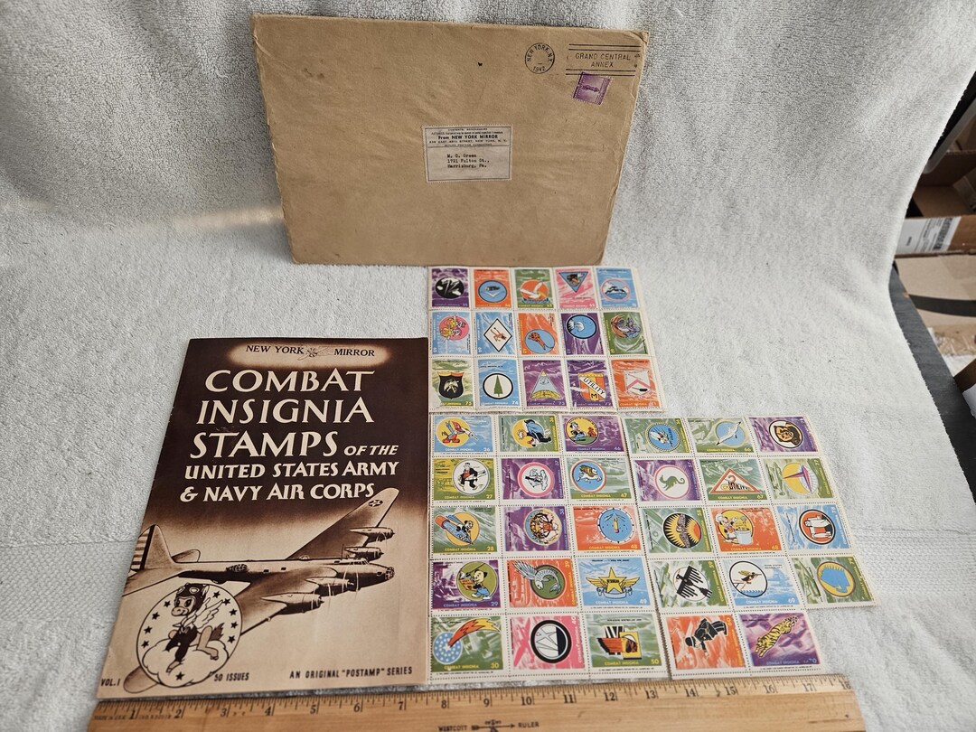 1942 Combat Insignia Stamps US Army & Navy Air Corps NY Mirror Booklet ...