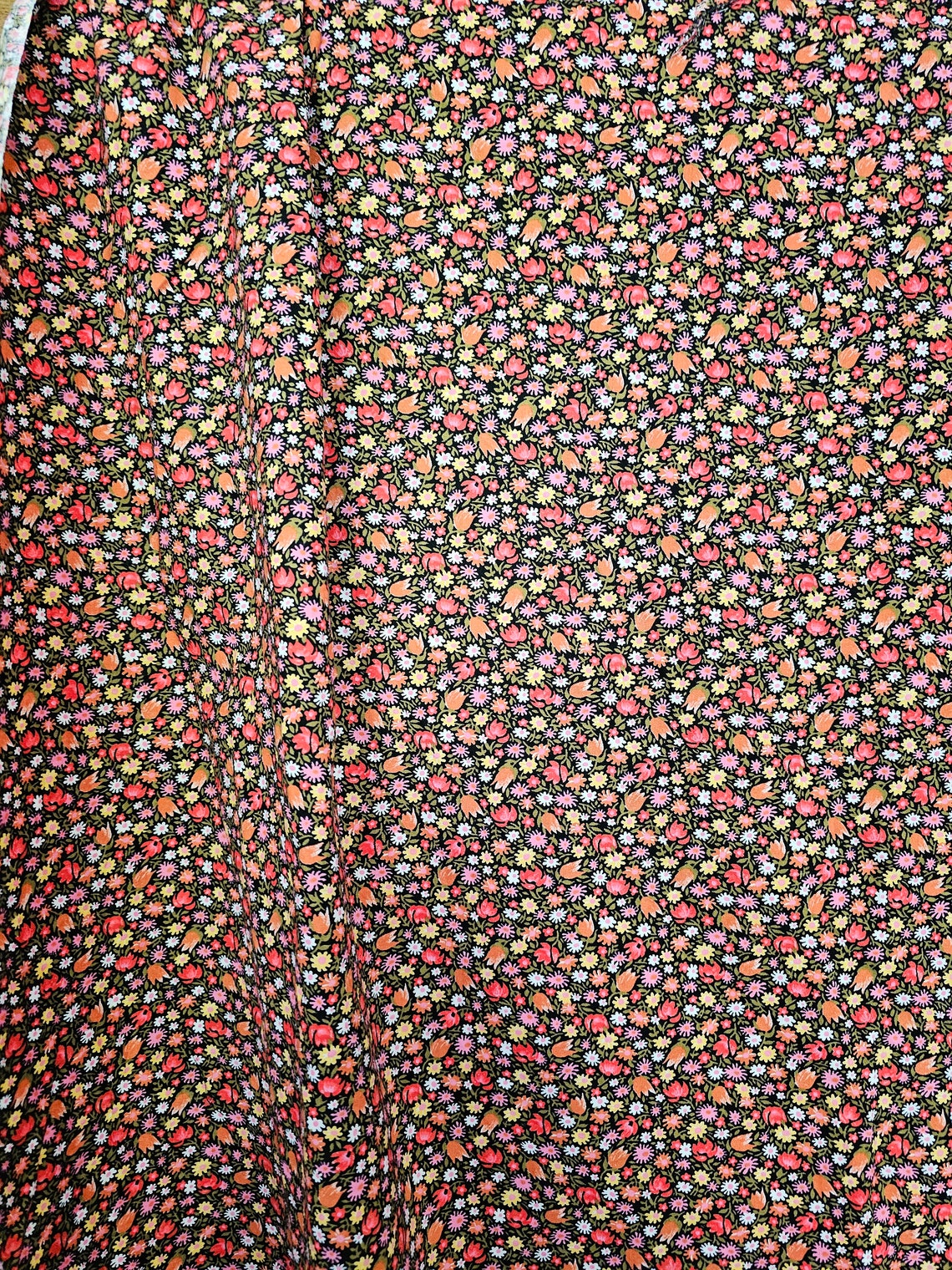 1980's Vintage, Ditsy Floral, Sewing Fabric, Multicoloured Florals ...