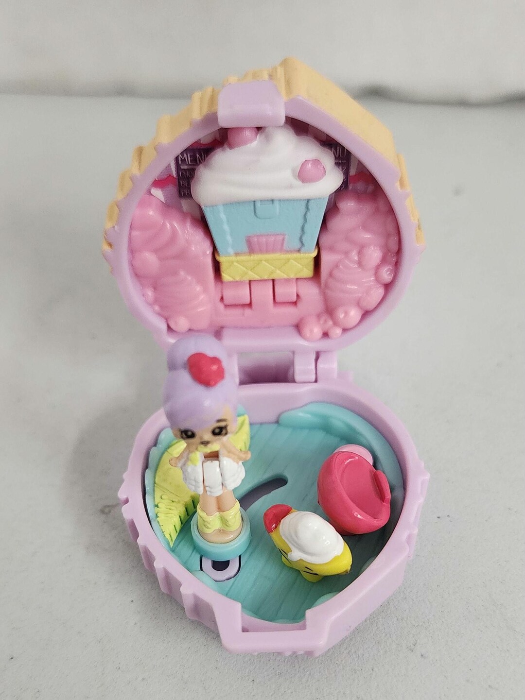 Shopkins Lil' Secrets Secret Locket Froyo Kiosk Woth Doll and Accessory ...