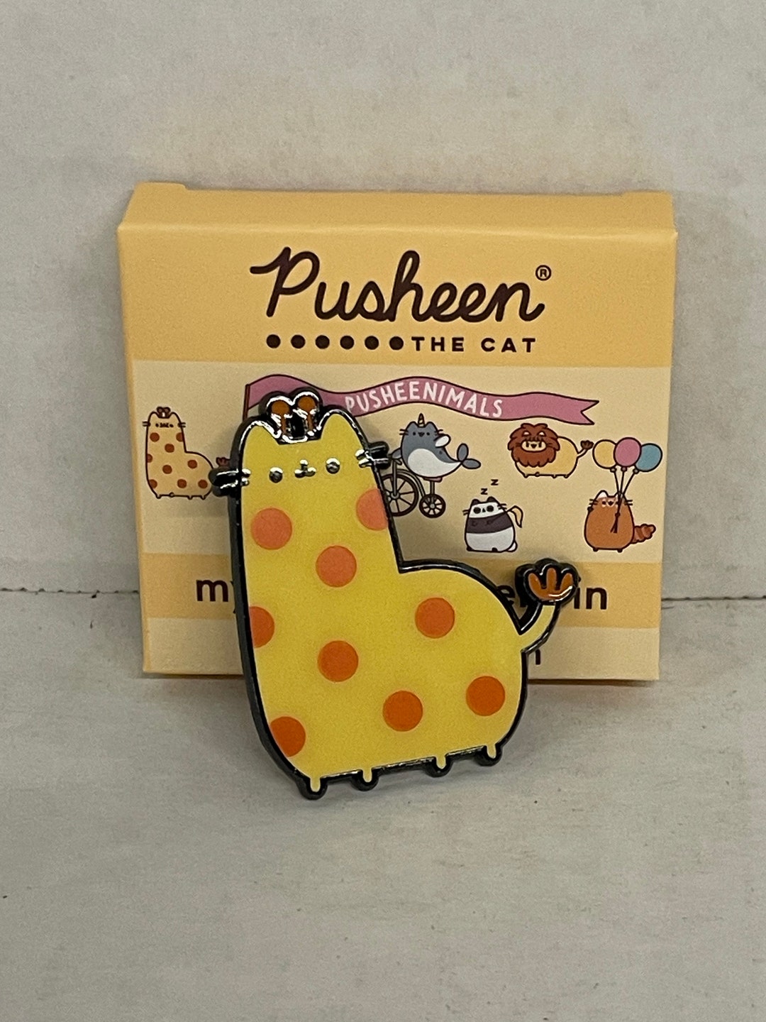 Pusheen Giraffe Enamel Pin - Etsy