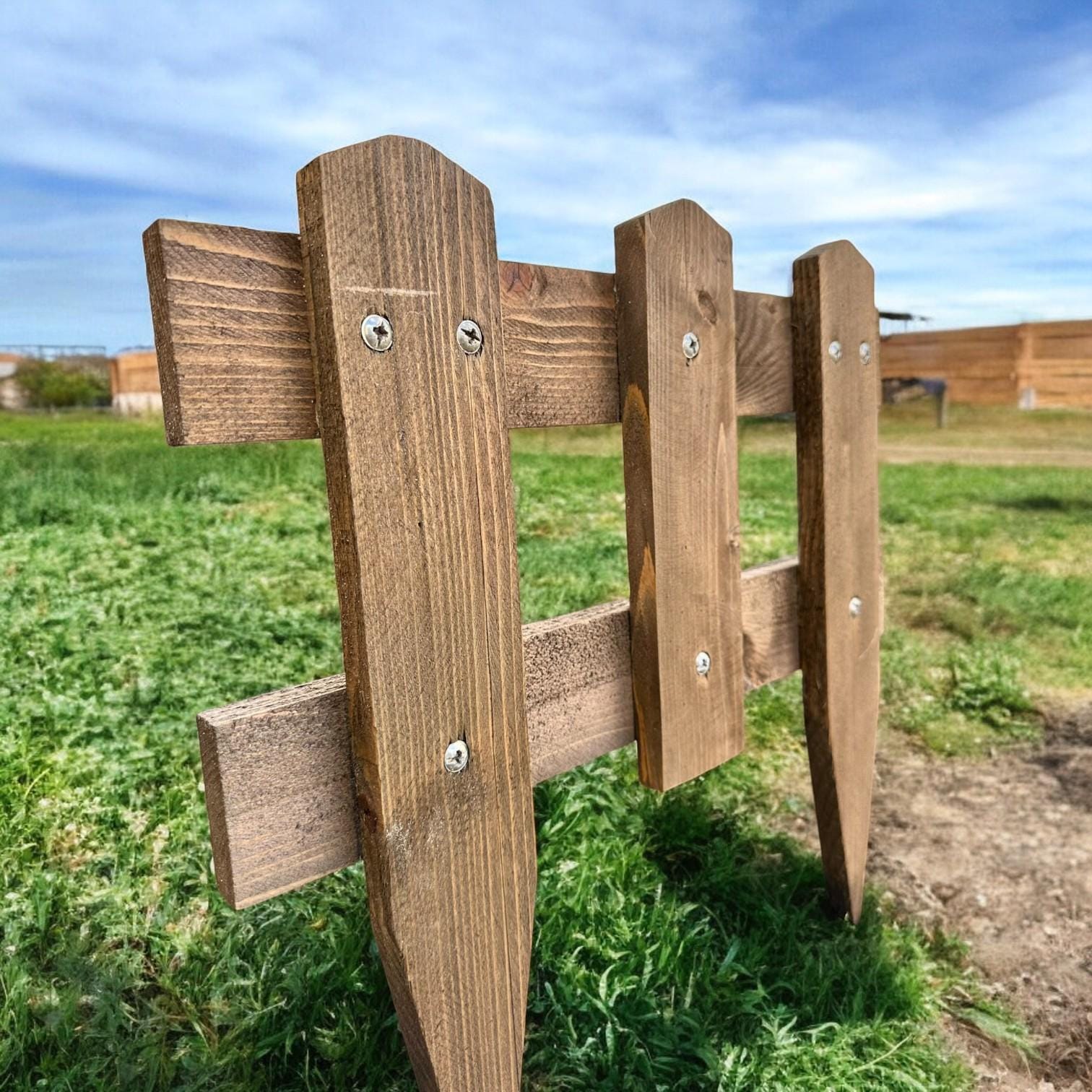 Natural Wooden Garden Fence, Picket Fence, Wood Privacy Fence Panels ...