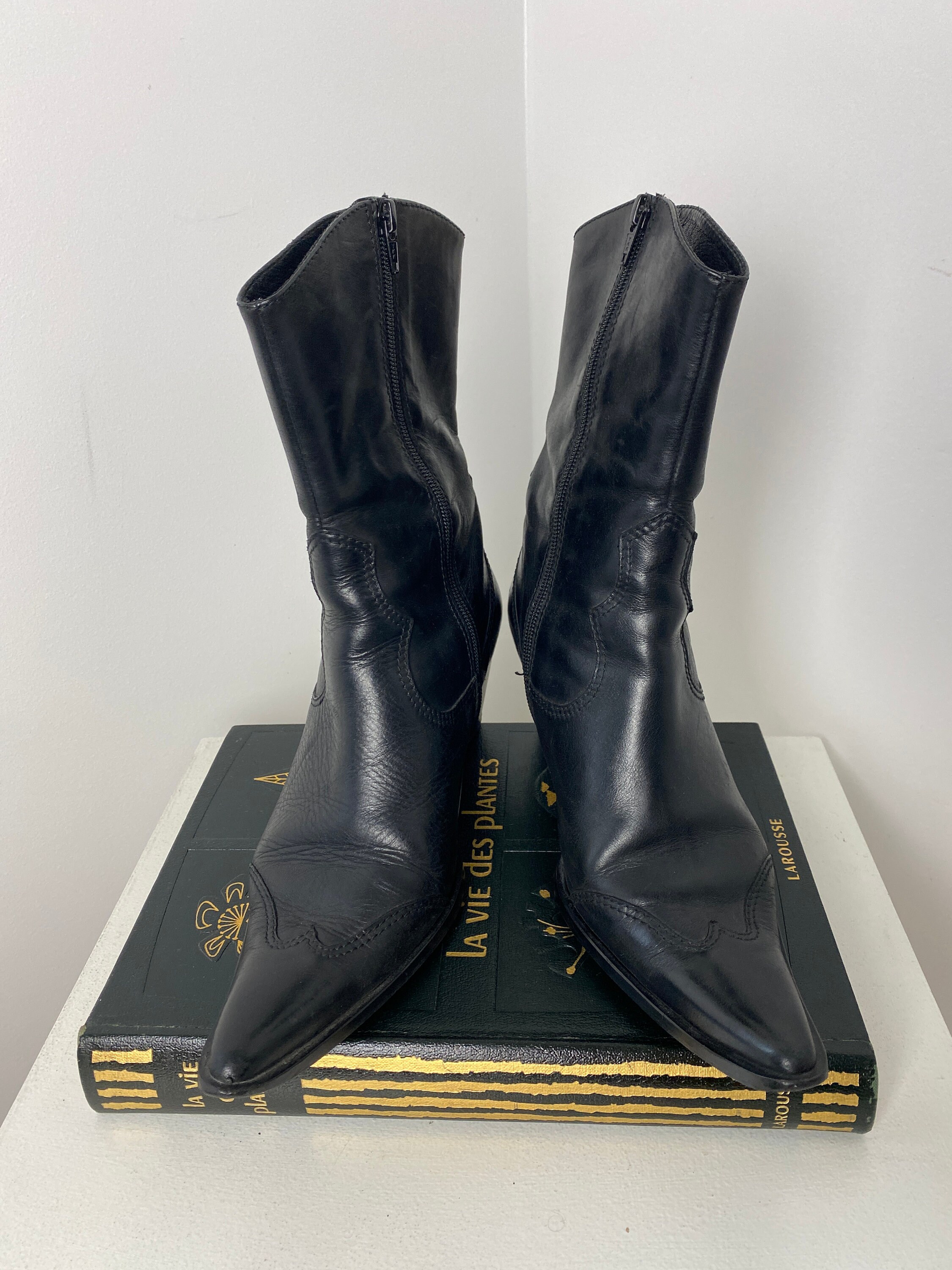 Vintage Mid Rise Cowboy Style Boots - Etsy