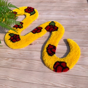 Yellow Snake With Roses Hand Tufted Runner Handmade Tuft Snake Rug ...