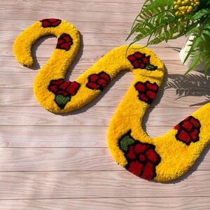 Yellow Snake With Roses Hand Tufted Runner Handmade Tuft Snake Rug ...