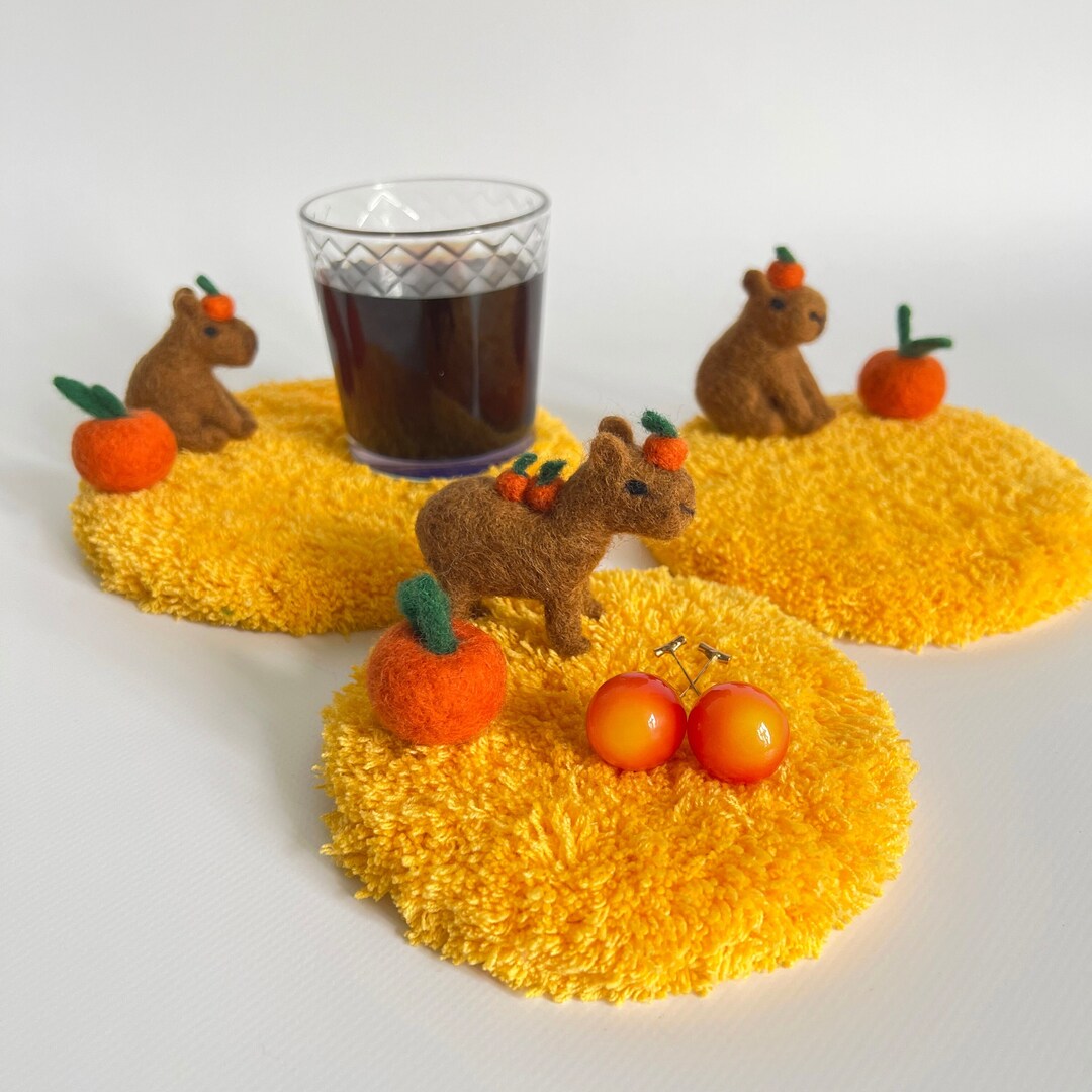 Cute Capybara Tuft Drink Coaster Capybara With Orange Tufted Coaster ...