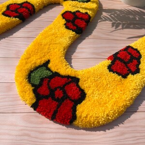 Yellow Snake With Roses Hand Tufted Runner Handmade Tuft Snake Rug ...