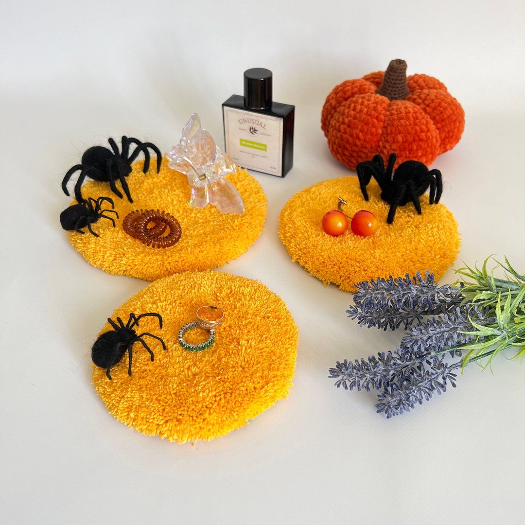 Black Spiders Tufted Trinket Organizer Halloween Table Decor Fall ...
