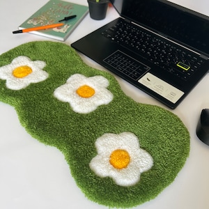 Daisy Keyboard Rug Hand Tufted Keyboard Pad With Daisy Flowers Computer ...
