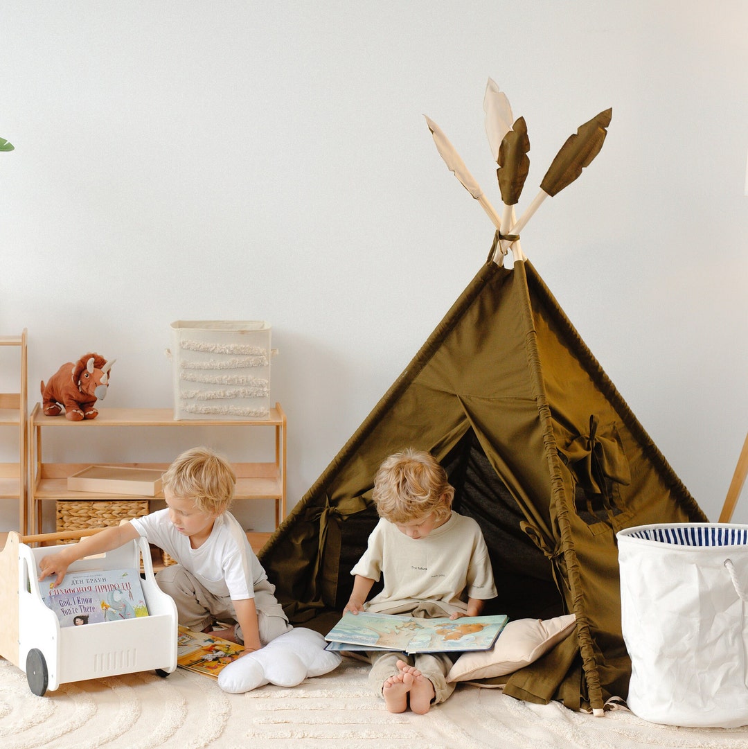 Toddler Teepee Tent for Kids With Soft Mat and Pillows, Indoor Playroom ...