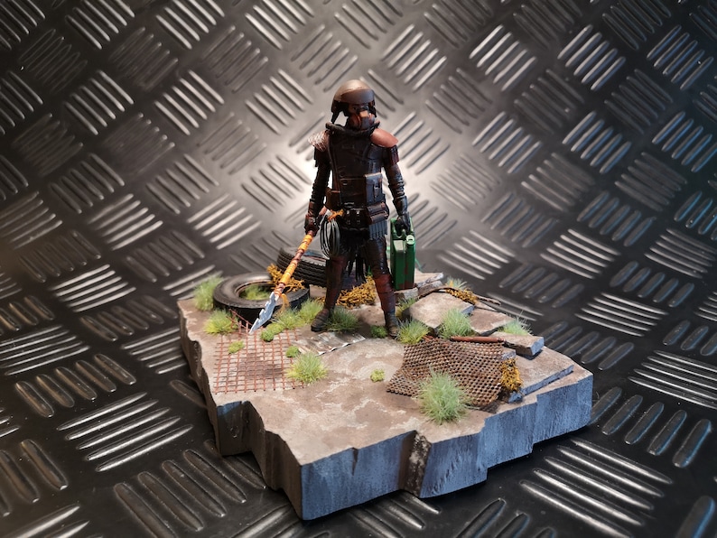 Post-apocalyptic Scavenger, Wasteland Figure Diorama 1:18 - Etsy
