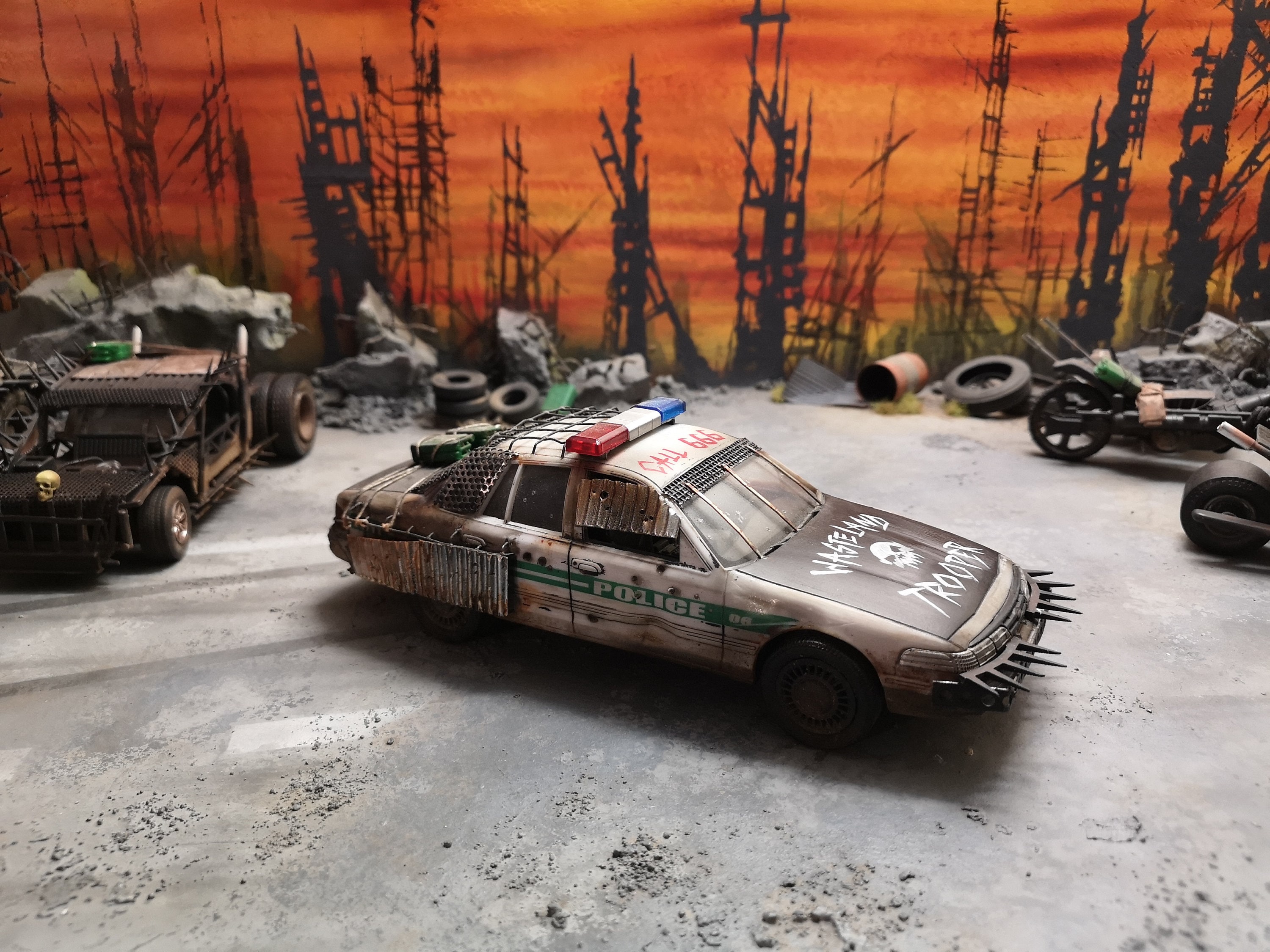 Wasteland Police-car Post Apocalyptic Police Car 1:24 Ford Crown - Etsy
