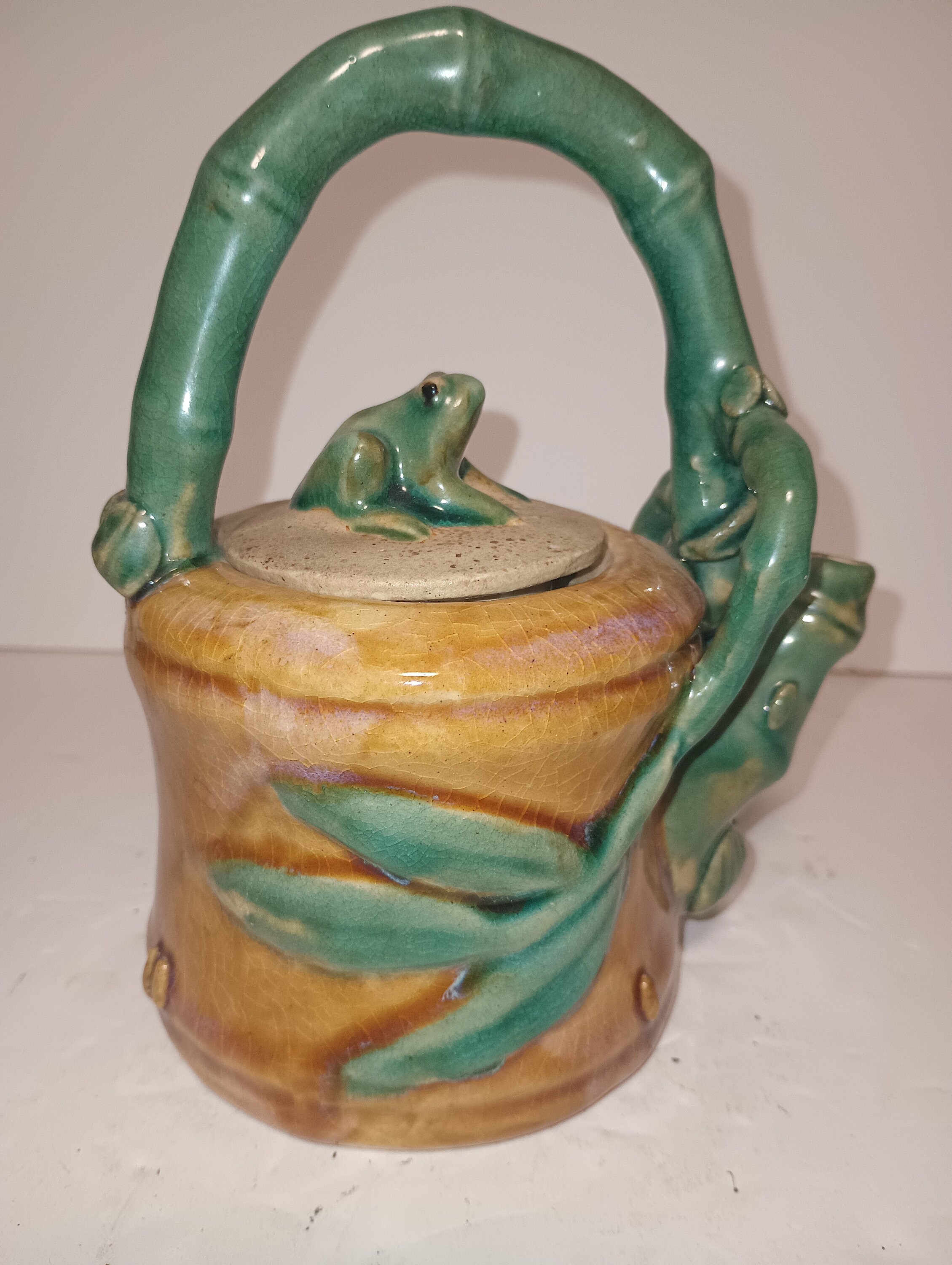 Frog With a Lillypad Ceramic Teapot - Etsy