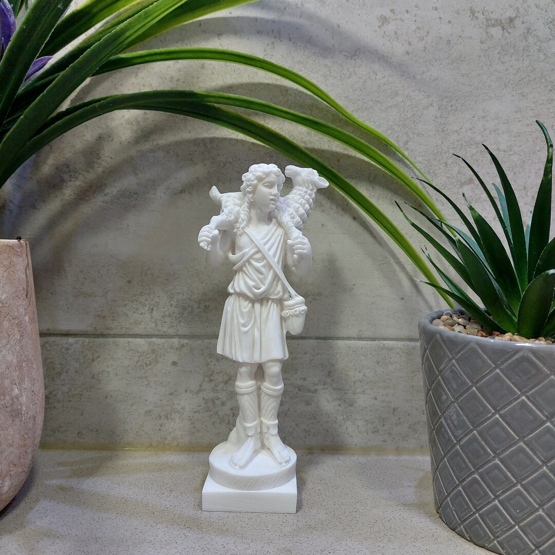The Good Shepherd 17cm 6.69in Shepherd Raises a Sheep on His Shoulders ...