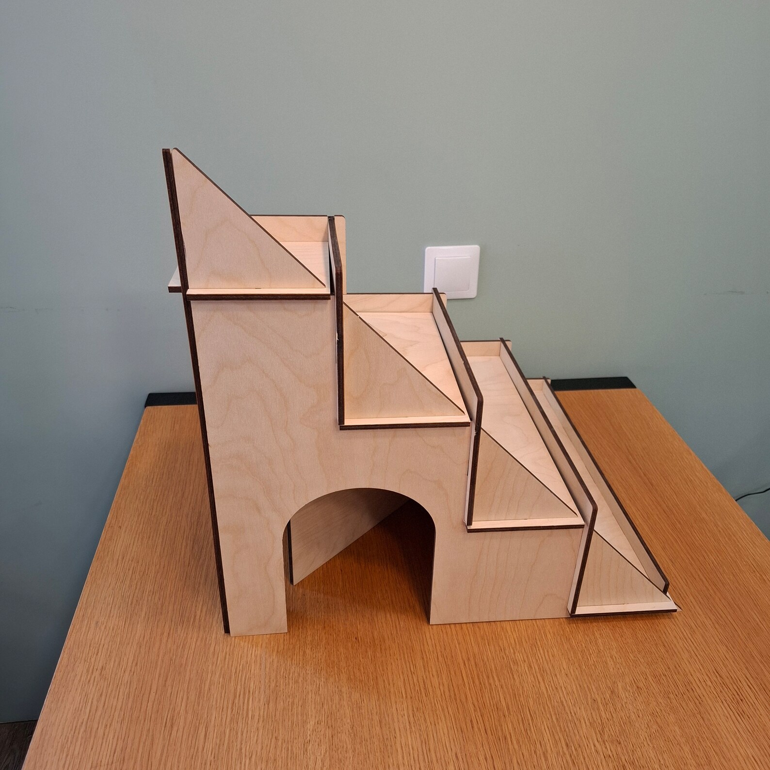 Laser Cut Modular Corner Merchandise Display Stand Shelf Holder ...