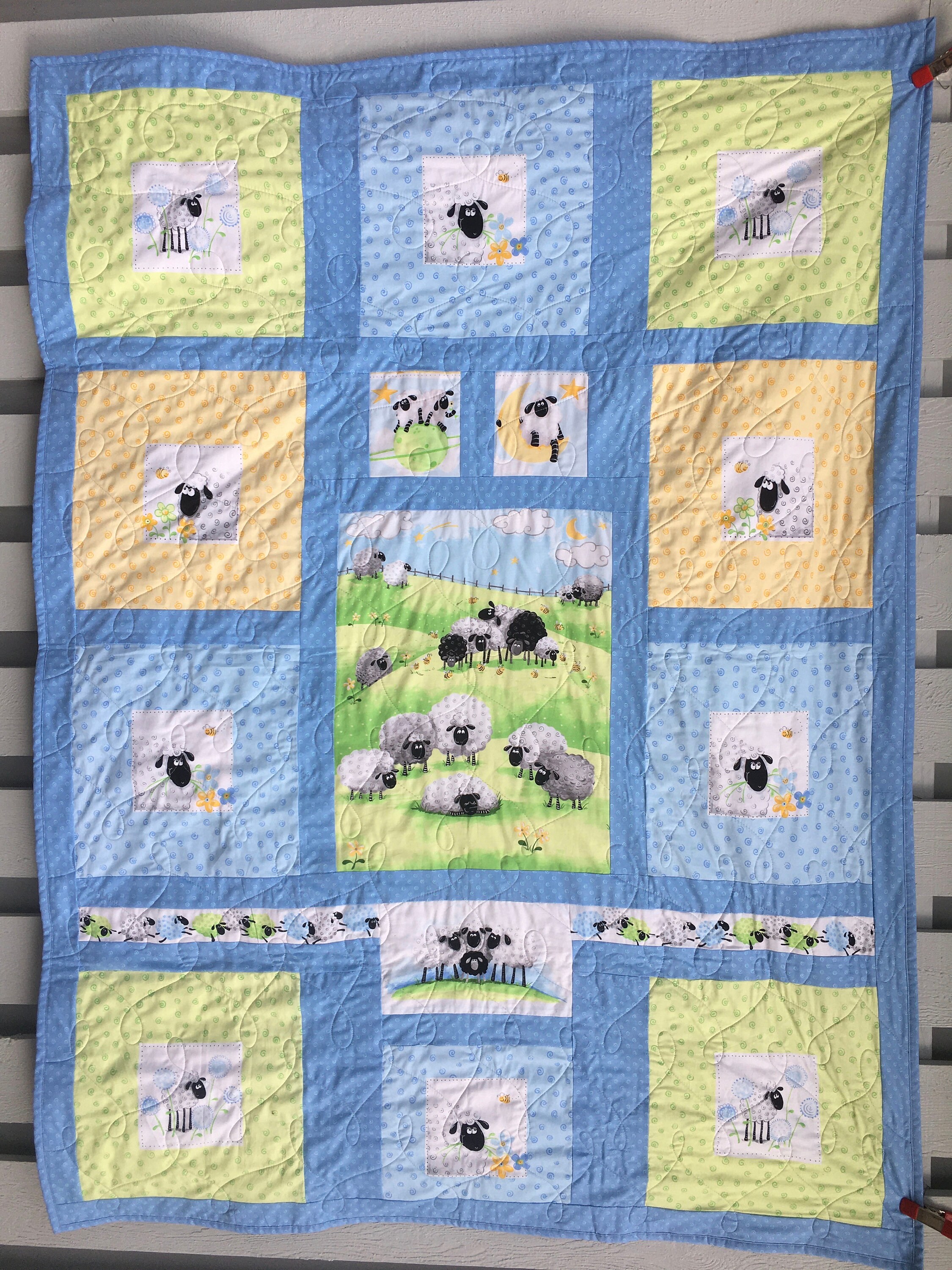 Playful Sheep Quilt - Etsy