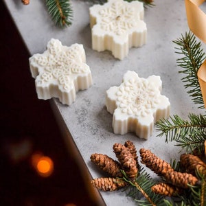 Snowflake Candle Small Winter Holiday Candle, Christmas Candle ...