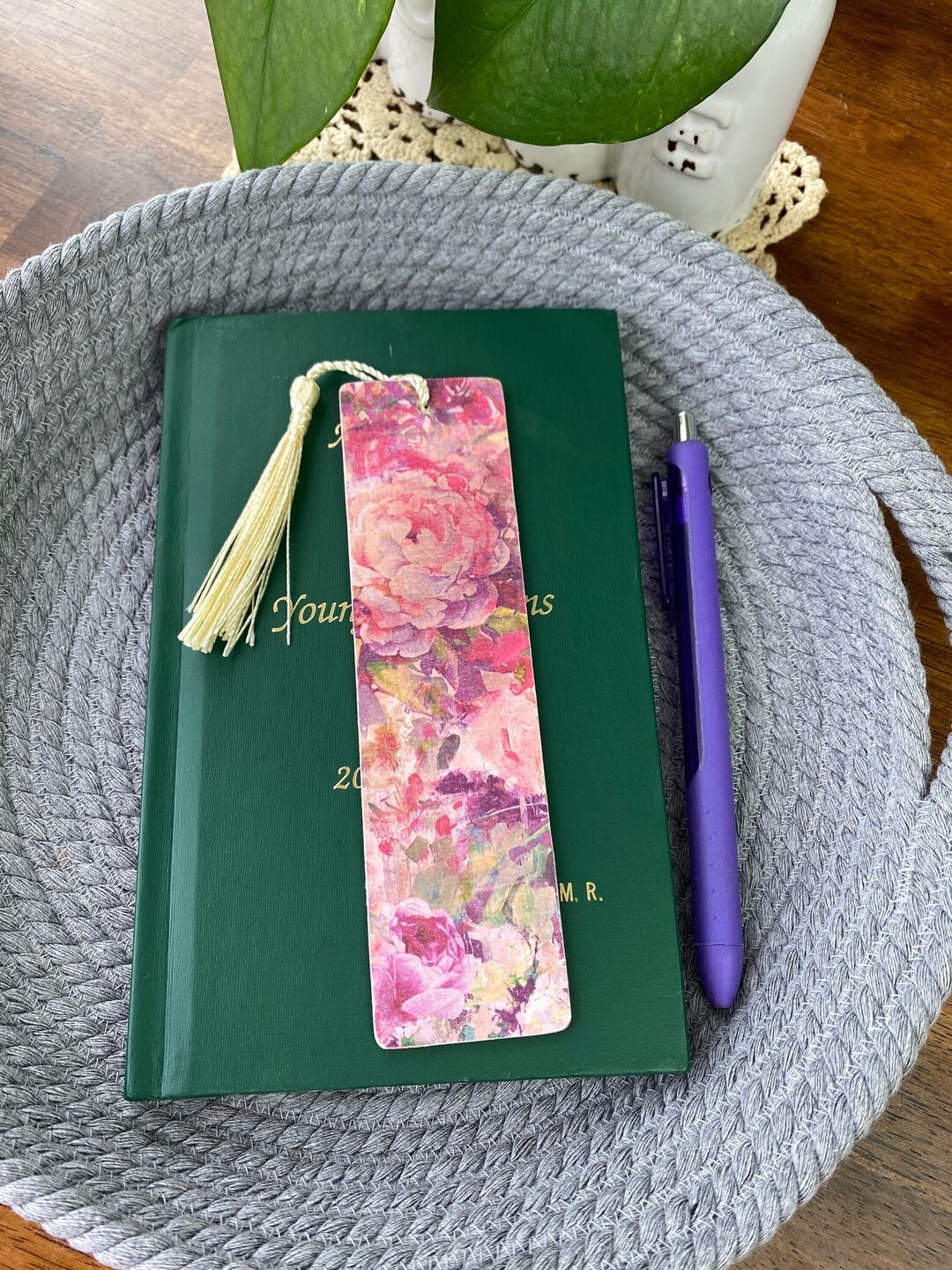 Vintage-inspired Wooden Bookmark With Tassel, Roses Purple/pink ...