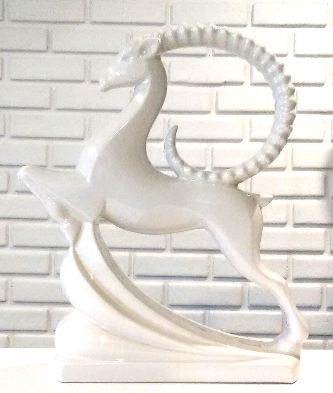 Art Deco Gazelle Ceramic Statue Haeger 6044 Off-white Bone Shiny Glaze ...