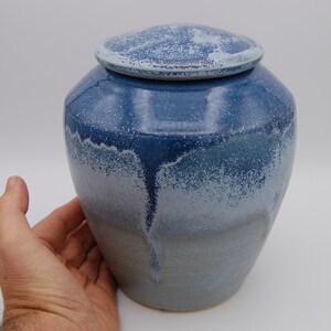 Medium Urn, Ice Blue, Handmade Ash Keeper Capacity 162 Cubic Inches 8 ...