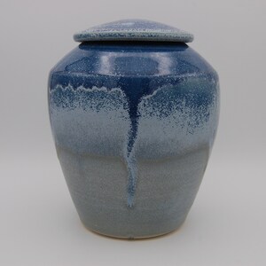 Medium Urn, Ice Blue, Handmade Ash Keeper Capacity 162 Cubic Inches 8 ...