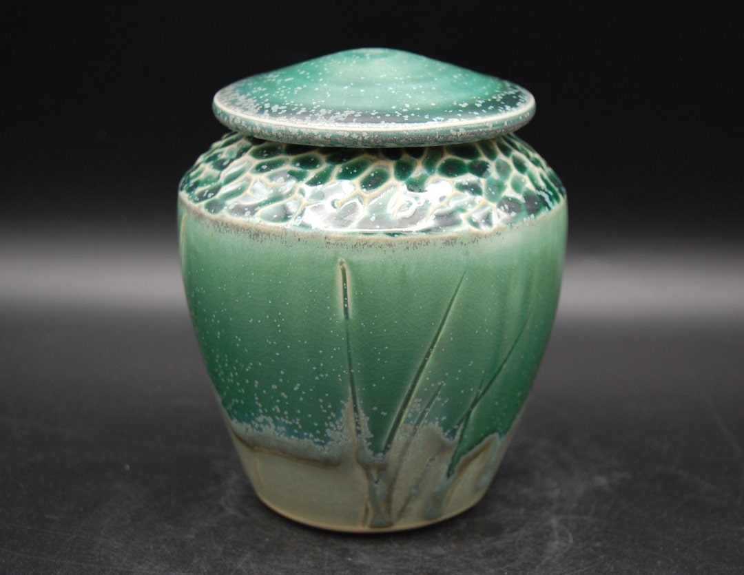 Keepsake Urn, Wind in the Tall Grass, Green Crystal, Handmade Small Ash ...