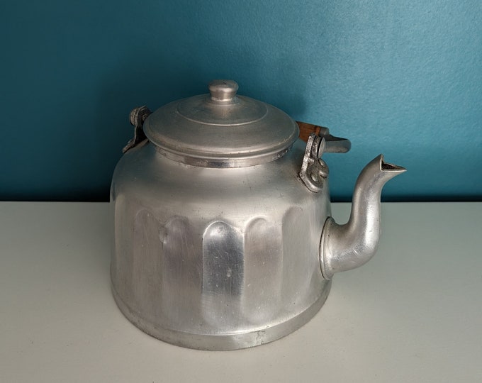 Vintage French Aluminium Kettle With Wooden Handle, 2,5 L , prun Alux ...