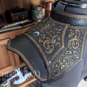 Leather Shoulder Mantle: Fantasy LARP Cosplay Armor, Gothic Celestial ...