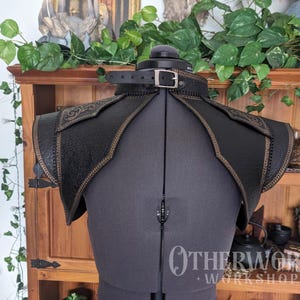 Leather Shoulder Mantle: Fantasy LARP Cosplay Armor, Gothic Celestial ...
