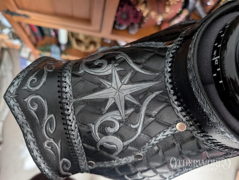 Leather Dragonscale Shoulder Mantle | Fighting Leathers Inspired | LARP ...