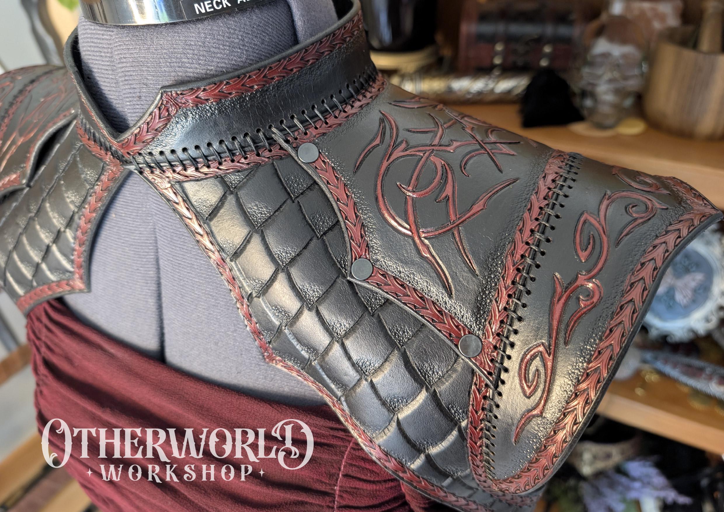 Leather Dragonscale Shoulder Mantle | Fighting Leathers Inspired | LARP ...