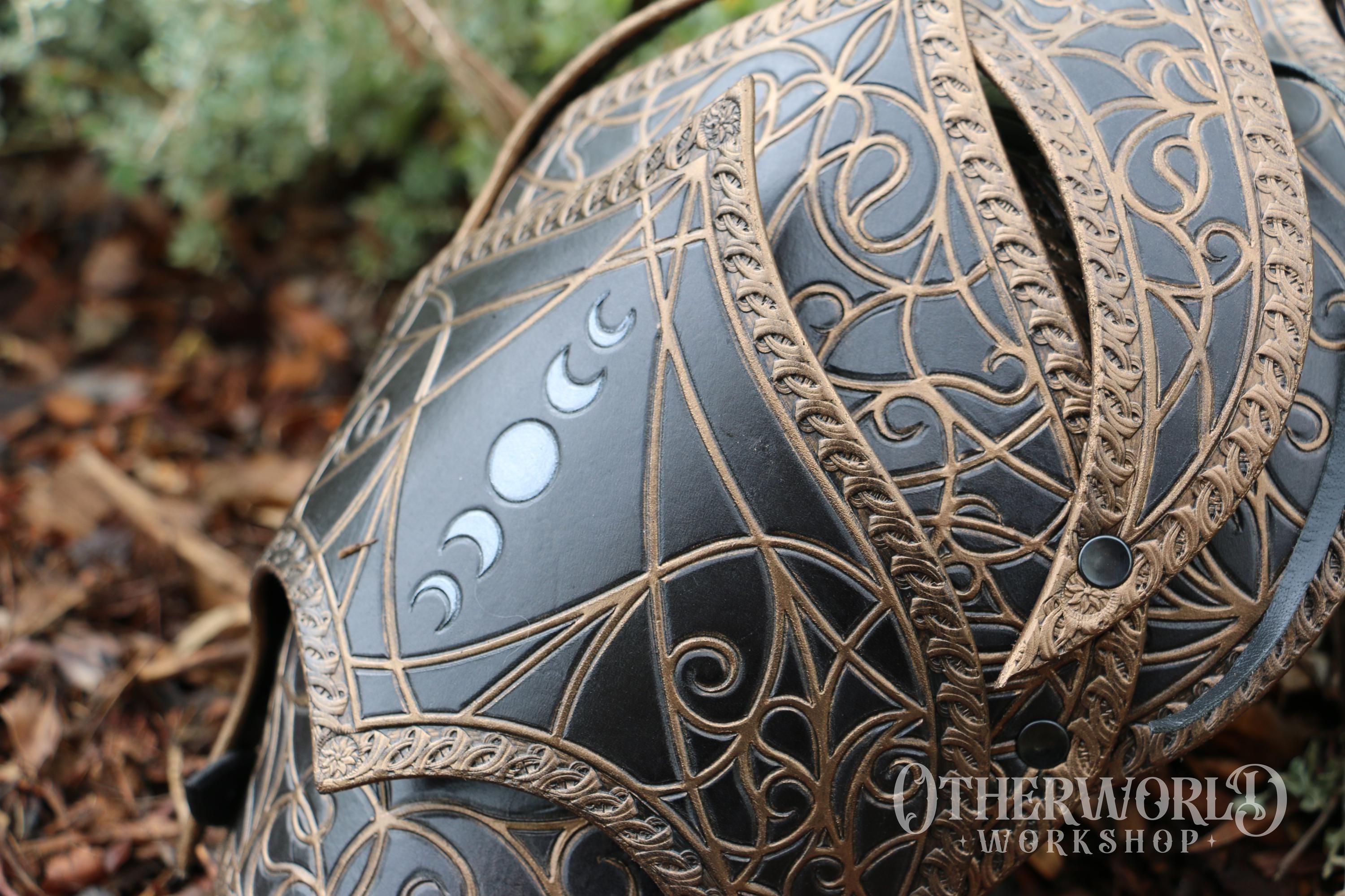 Leather Bloodstained Shoulder Pauldrons Set | LARP Cosplay Dnd ...