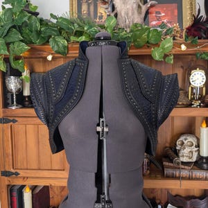 Leather Bolero Shoulder Mantle | Fantasy Inspired | LARP Cosplay Armor ...