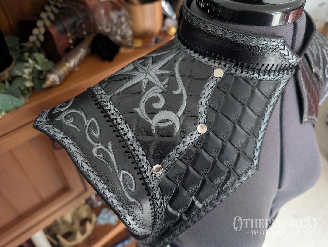 Leather Dragonscale Shoulder Mantle | Fighting Leathers Inspired | LARP ...
