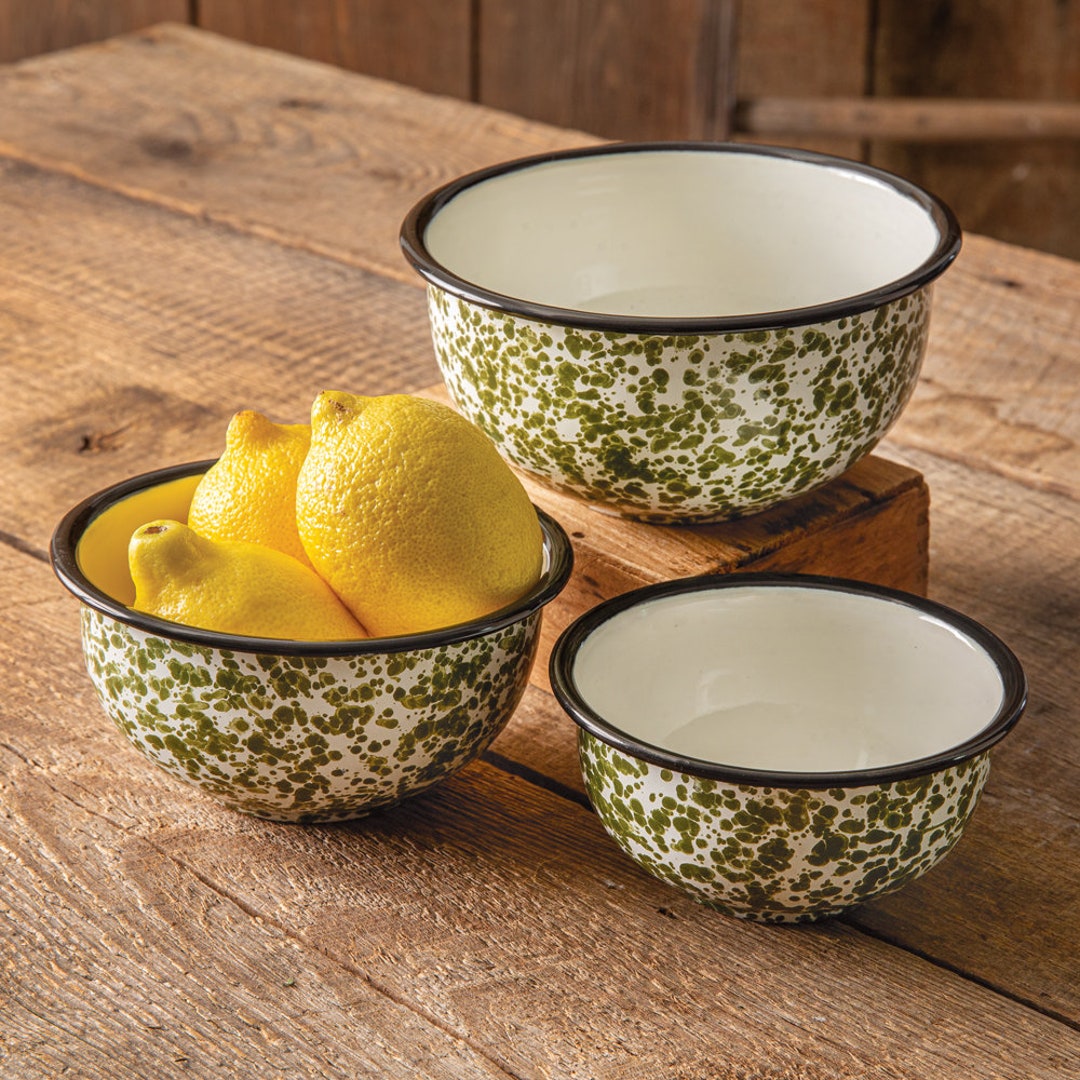 ENAMEL NESTING BOWLS: Farmhouse Kitchen Nesting Serving Bowls / Food ...