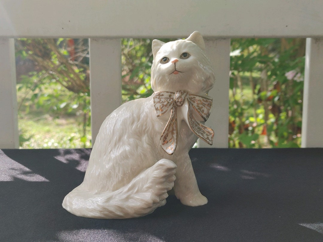 BEAUTIFUL CATS: Lenox Beautiful Cats Collection sitting Pretty/elegant ...