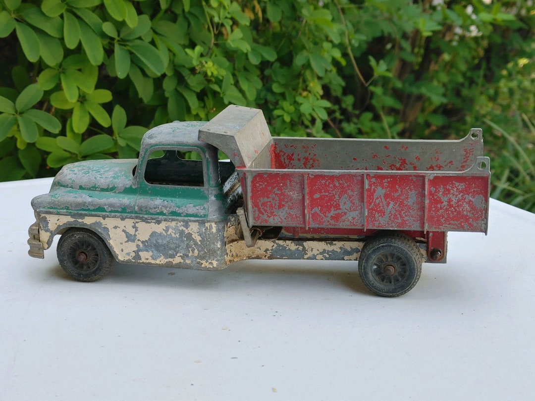 Hubley 494 Dump Truck / Circa 1950's - Etsy