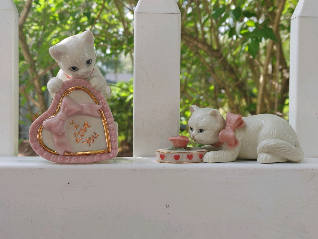 Lenox Seasons Holiday Kitten Collection Valentine Sweetheart Kitty i ...