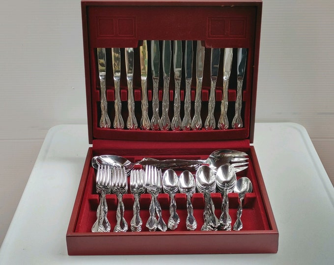 Oneida 12 Place Setting Stainless Flatware Set With Serving Pieces/67 ...