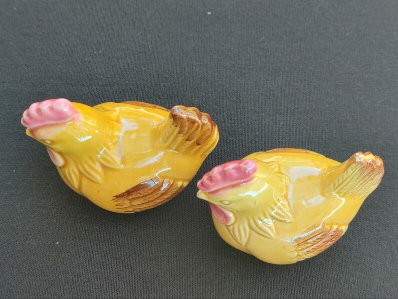 SALT & PEPPER SHAKERS: Harvest Gold Chickens Salt and Pepper Shakers ...