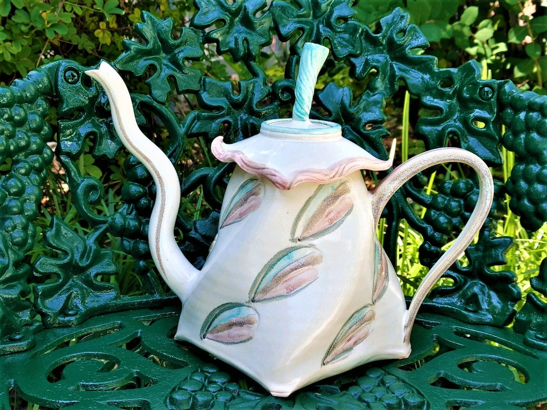 1992 LESLIE B. MALORE TEAPOT: Handcrafted Vintage Pottery Tea Pitcher ...