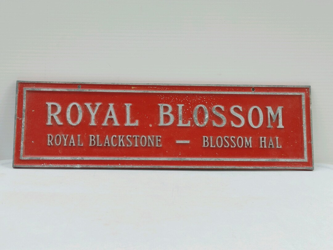 ENGLAND - BRITISH Set of 2 Vintage Metal Signs / Royal Blossom, Royal ...