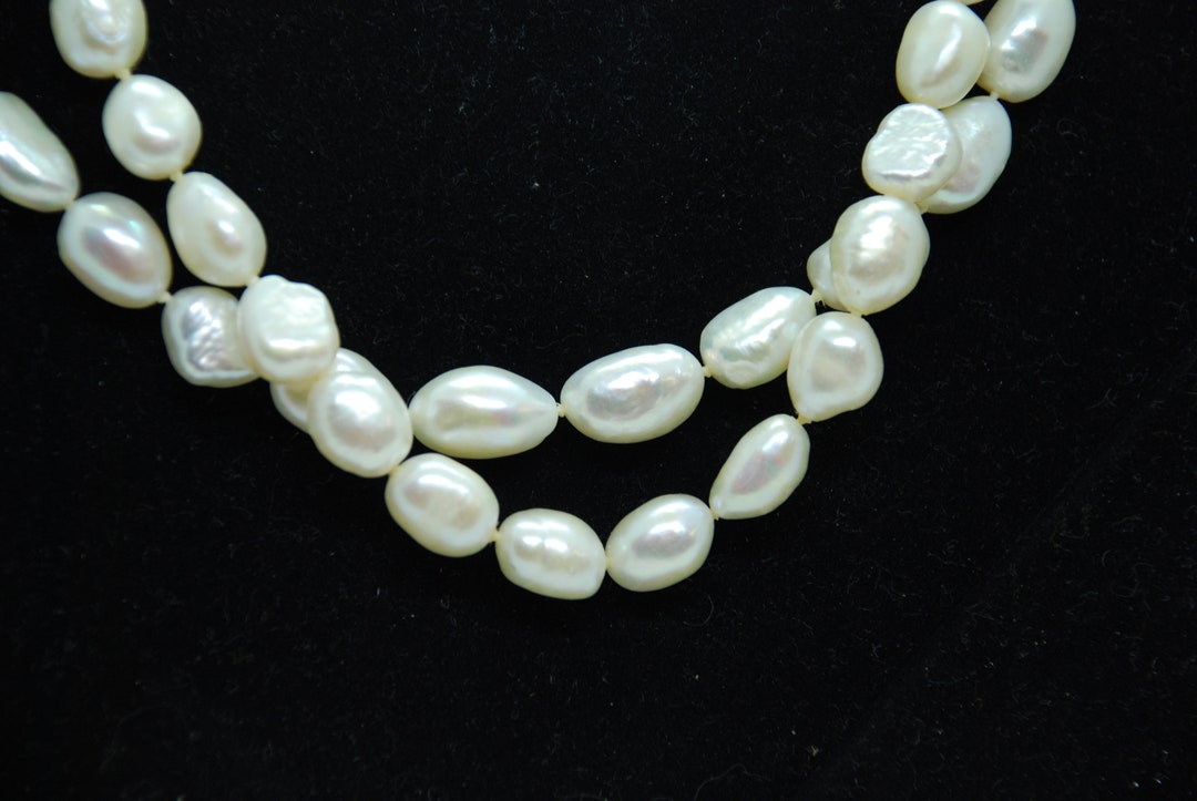 Lovely Set of Stringed Freshwater Pearls - Etsy